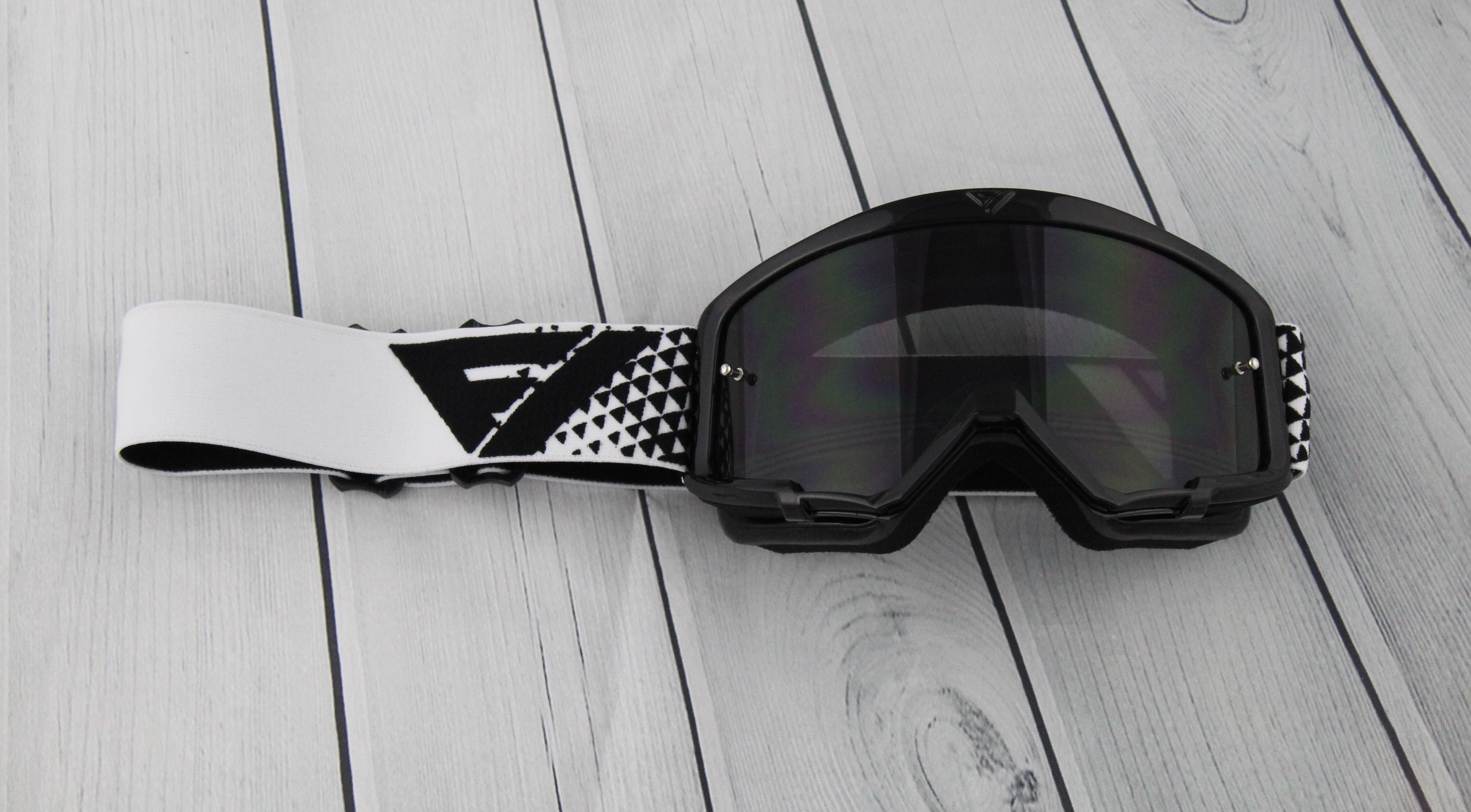 Flow Vision Youth Section™ Motocross Goggle: Black/White – Money Inc ...